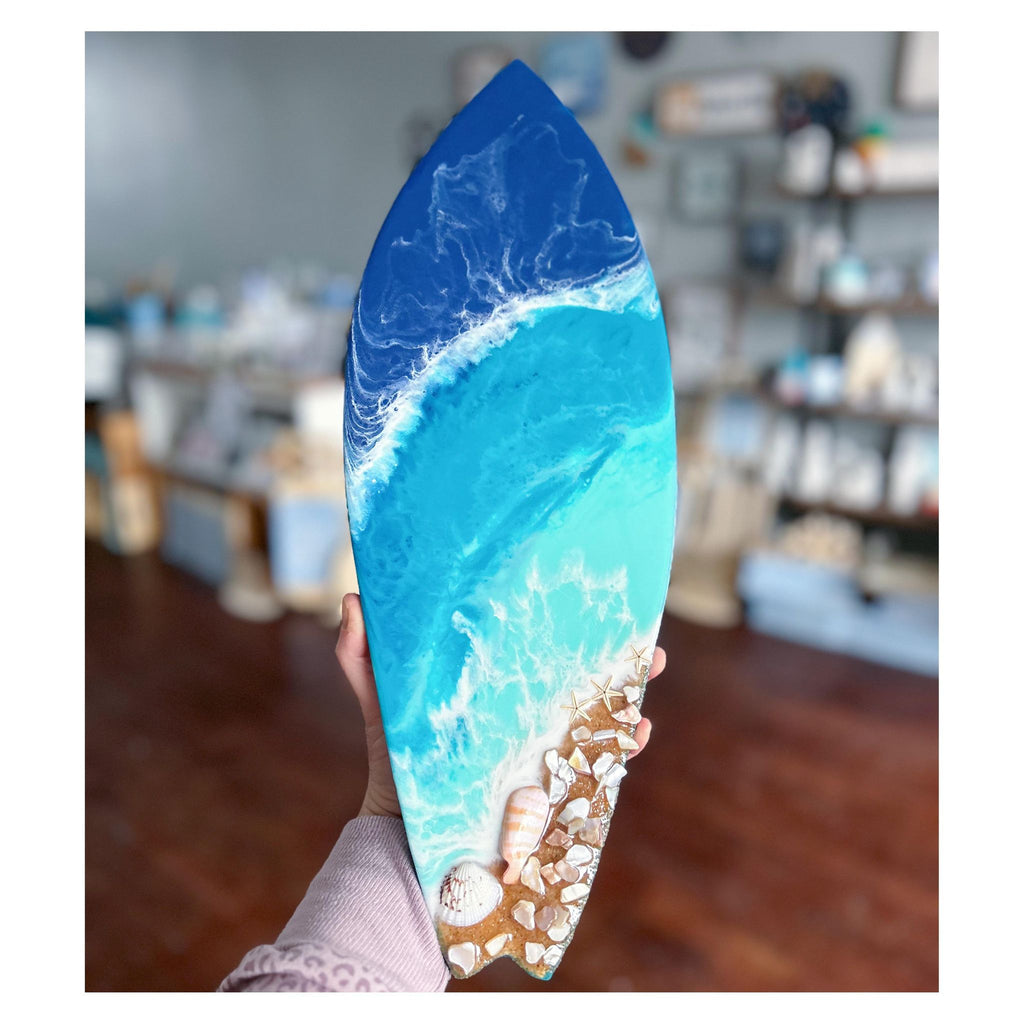 SOLD OUT 05/07/2023 Resin and Paint Pouring NEW SHAPE Workshop 2pm ...